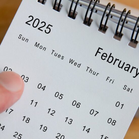 Dni wolne od pracy 2025 - sprawdź, kiedy możesz liczyć na odpoczynek